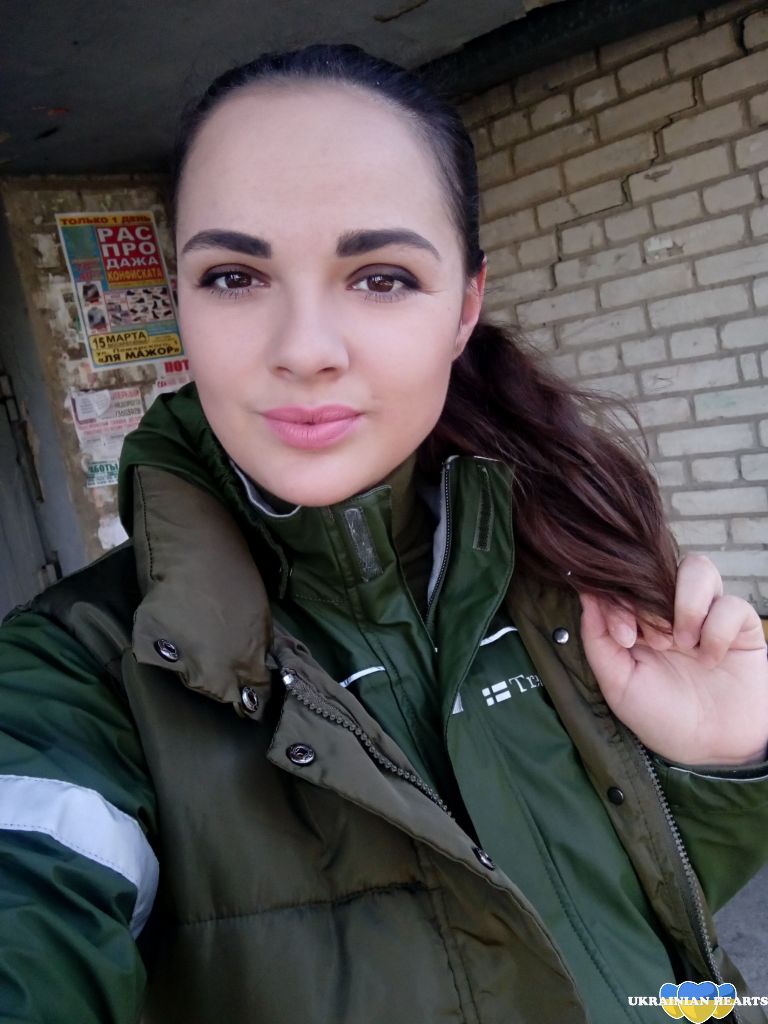 Сайт знайомств: Ім'я користувача: VeraAda, вік: 27