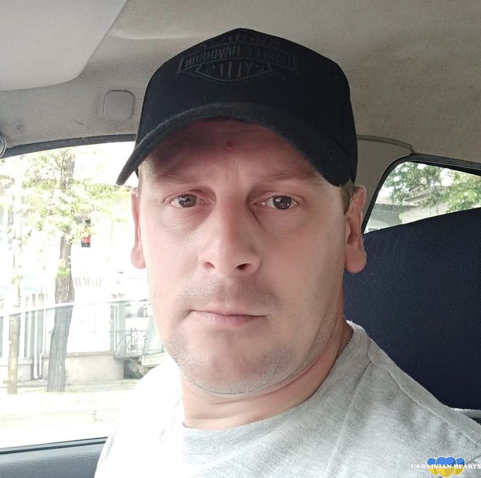 Handsome Ukrainian man: user: Roman_67, 48 years old
